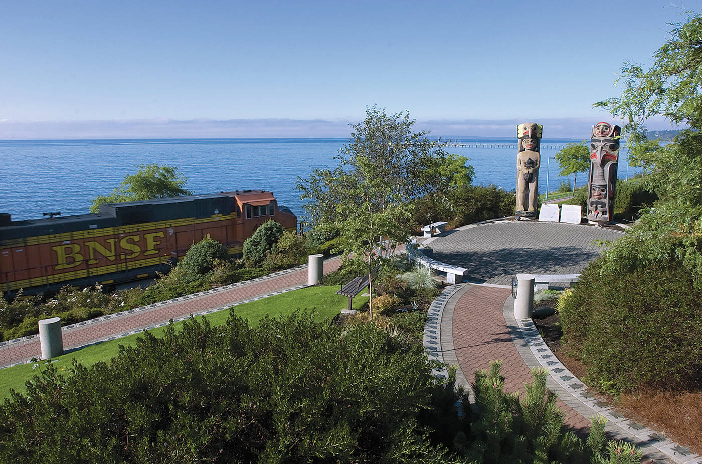 White Rock report confirms 2009 re-naming of Totem Plaza | Peace Arch News